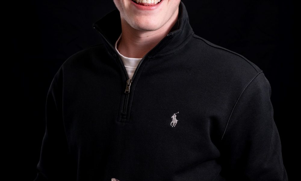 Soccer star Harry picks up Academy Award following stellar season ...